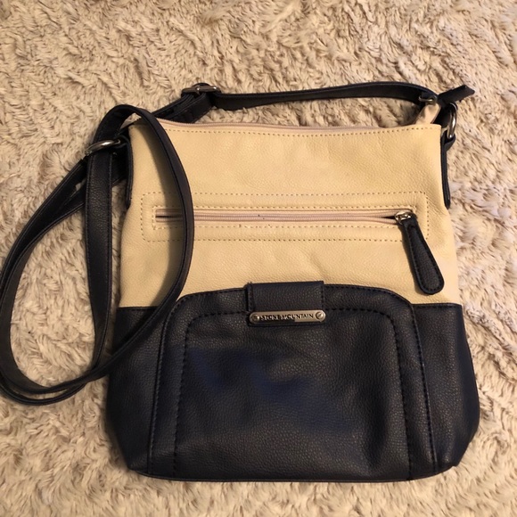 Stone Mountain Accessories | Bags | Stone Mountain Crossbody Bag | Poshmark